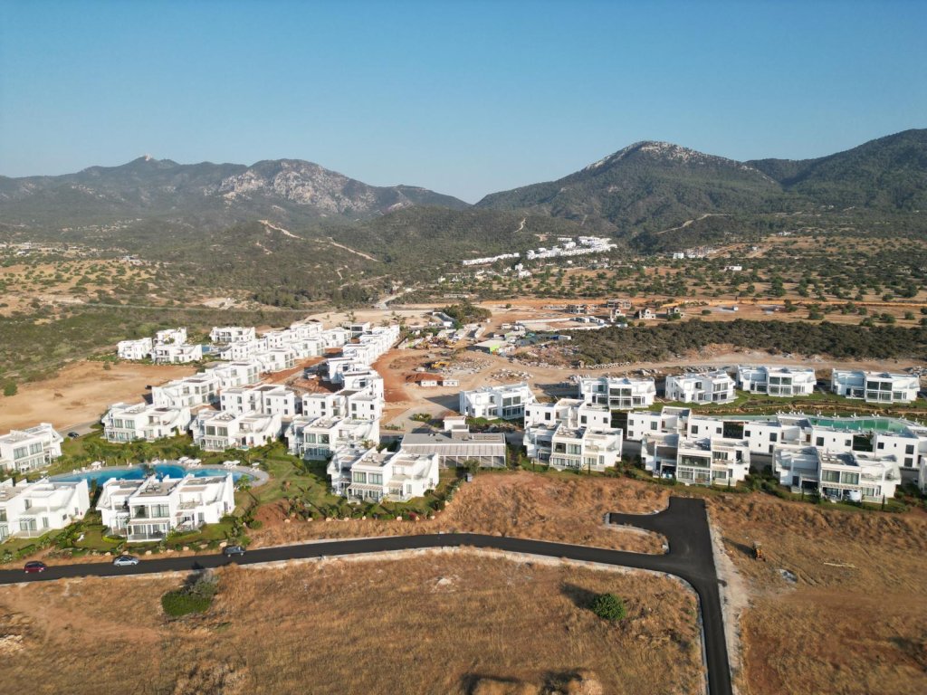 The Resort (Resales)